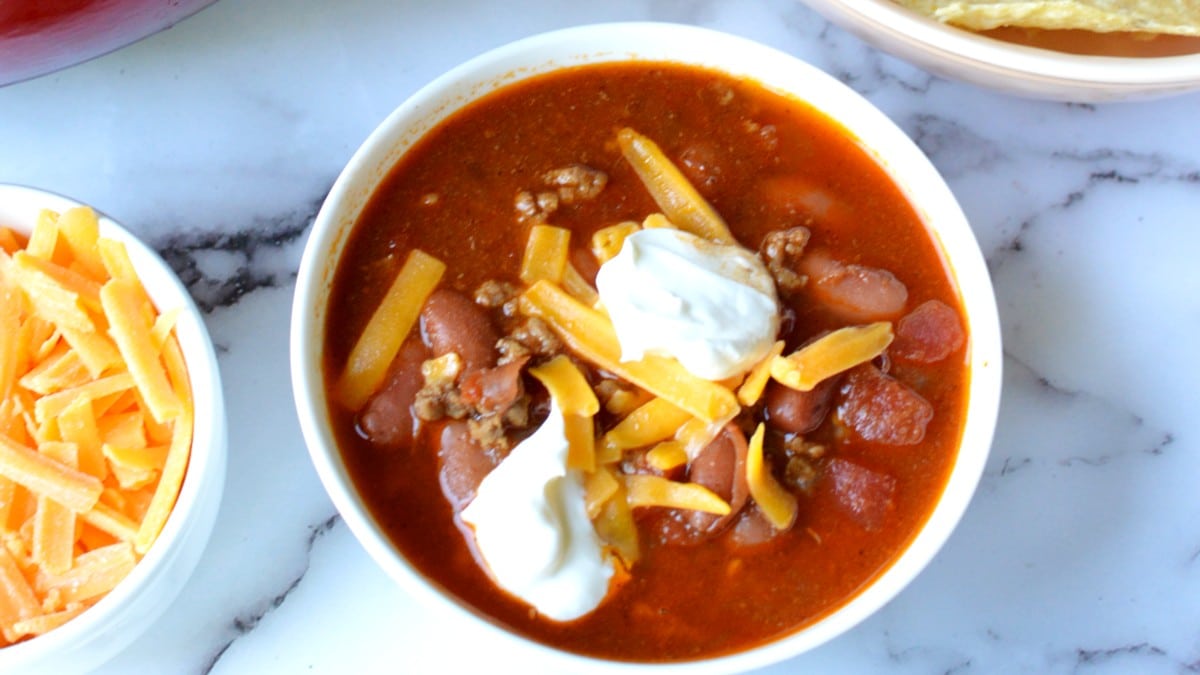 Easy Homestyle Chili - caramel and cashews