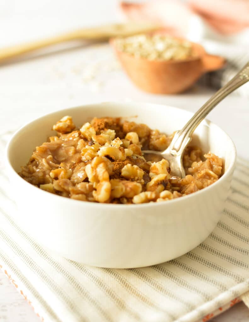 Brown Sugar Cinnamon Oatmeal - caramel and cashews