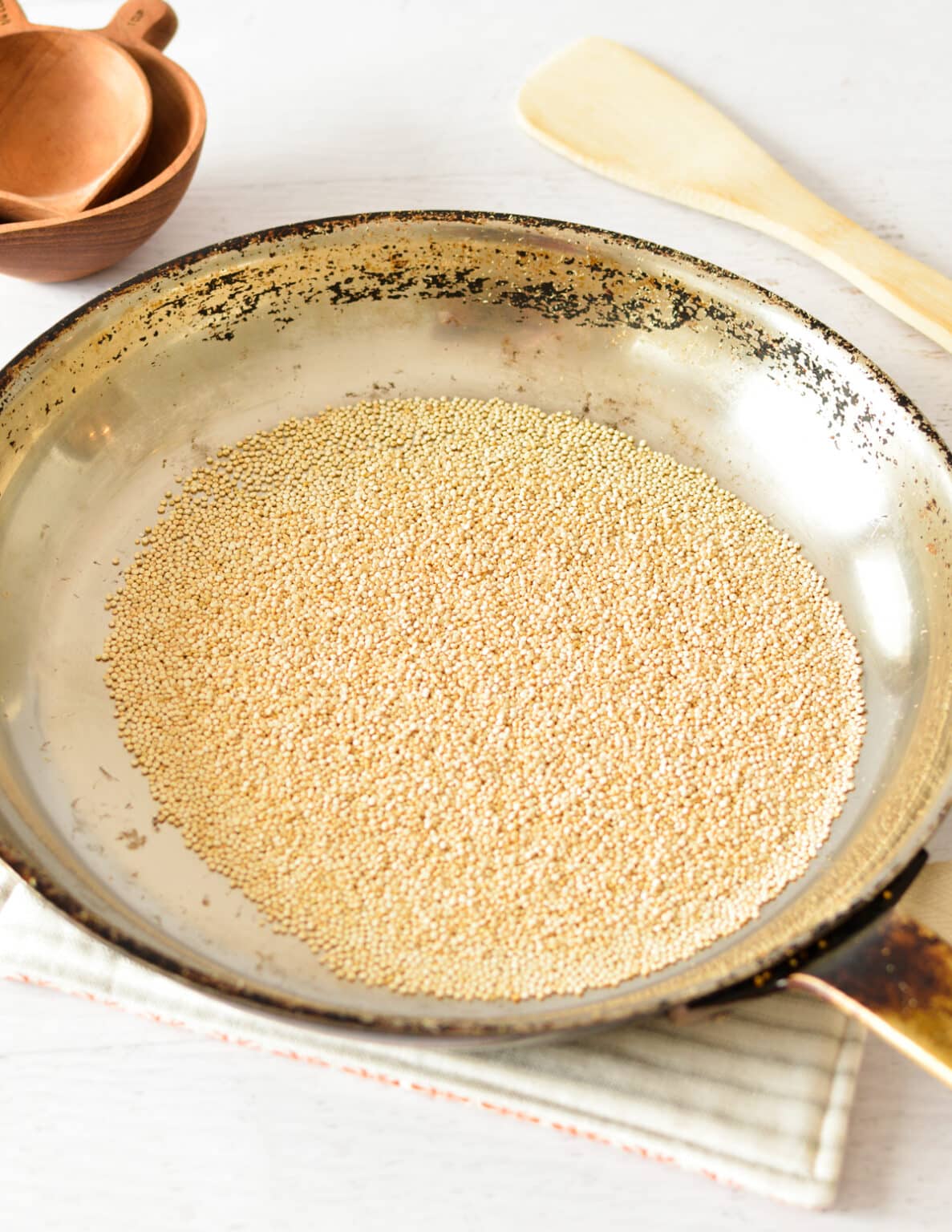 Popped Quinoa - How to Make Puffed Quinoa - caramel and cashews