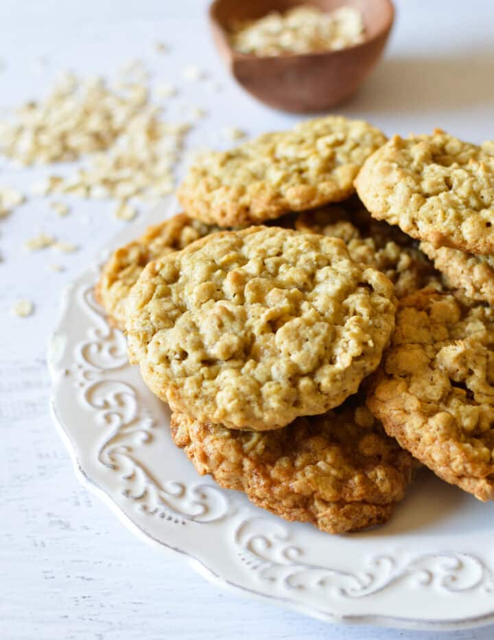 25 Irresistibly Unique Cookie Recipes - caramel and cashews
