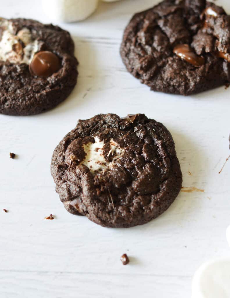 25 Irresistibly Unique Cookie Recipes - caramel and cashews