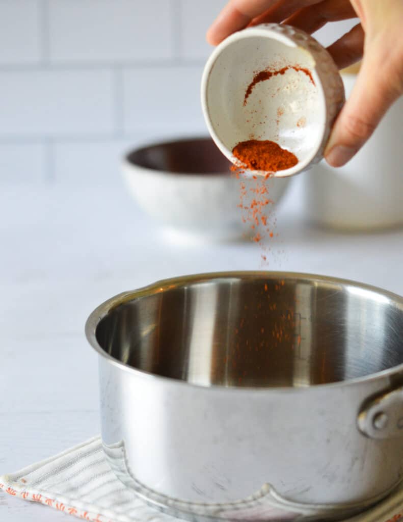 Spicy Maple Syrup - caramel and cashews