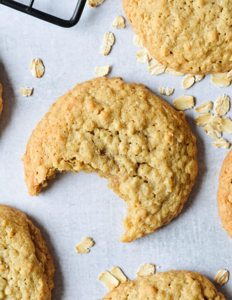 Instant Oatmeal Cookies - caramel and cashews