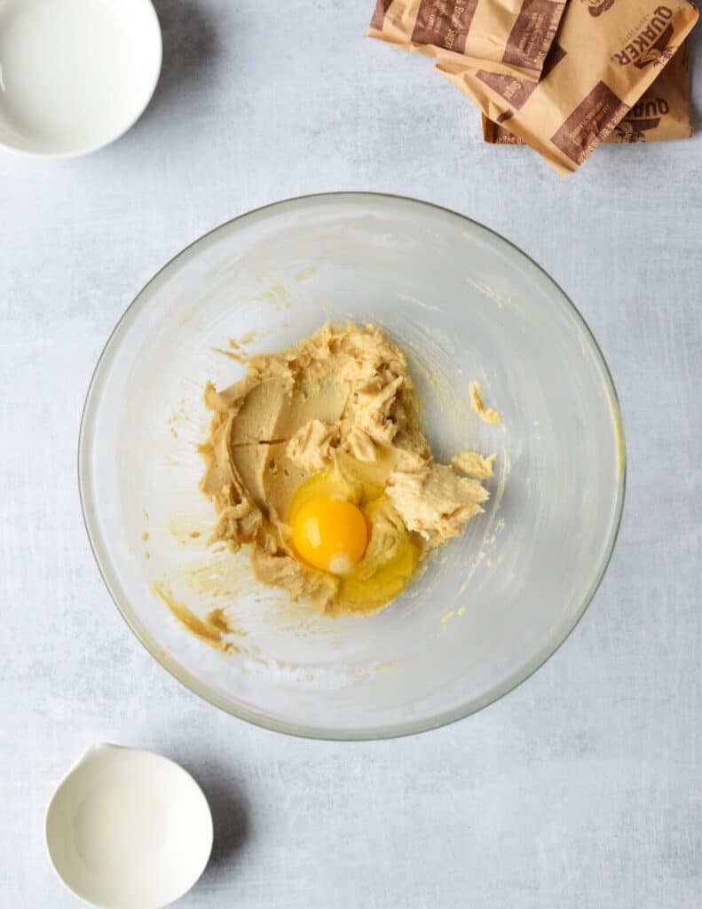 Instant Oatmeal Cookies - caramel and cashews