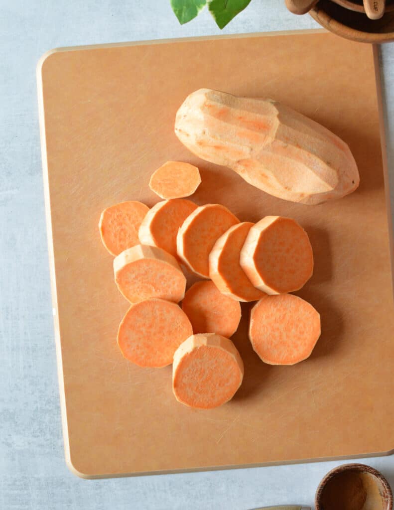 Roasted Sweet Potato Slices with Candied Pecans - caramel and cashews